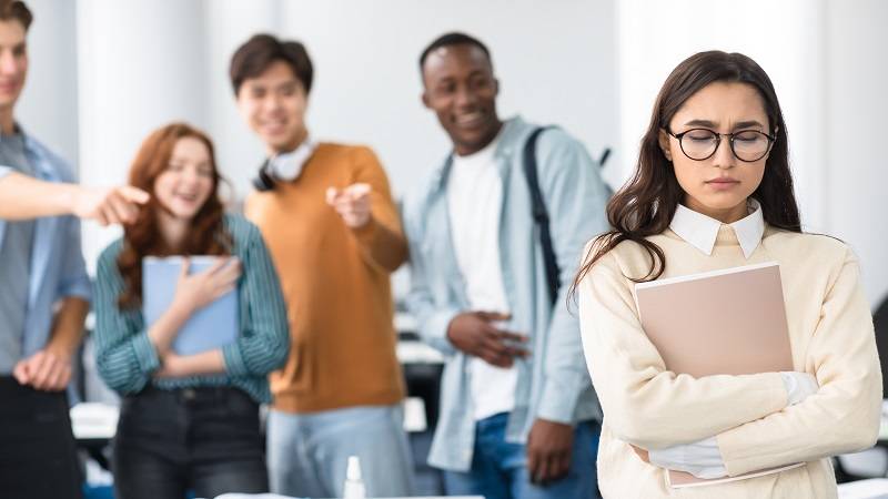 公然侮辱構成要件？如何獲得賠償？10分鐘懶人包！ - 995律師